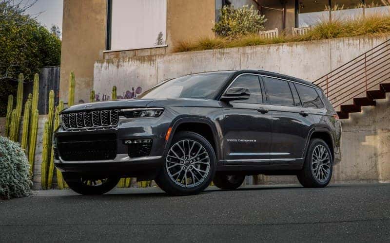 Experience Luxury with the 2025 Jeep Grand Cherokee L near Longmont, CO - Fowler Jeep of Boulder