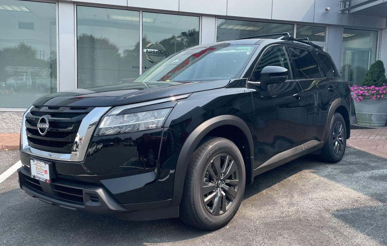 2023 Nissan Pathfinder and Nissan Rogue Earn Top Safety Picks by ...