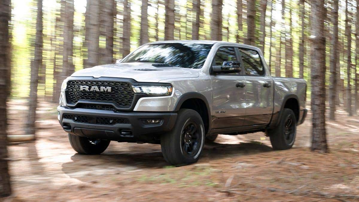 2025 Ram 1500 vs GMC Sierra 1500 | Quality Chrysler of Greenwood
